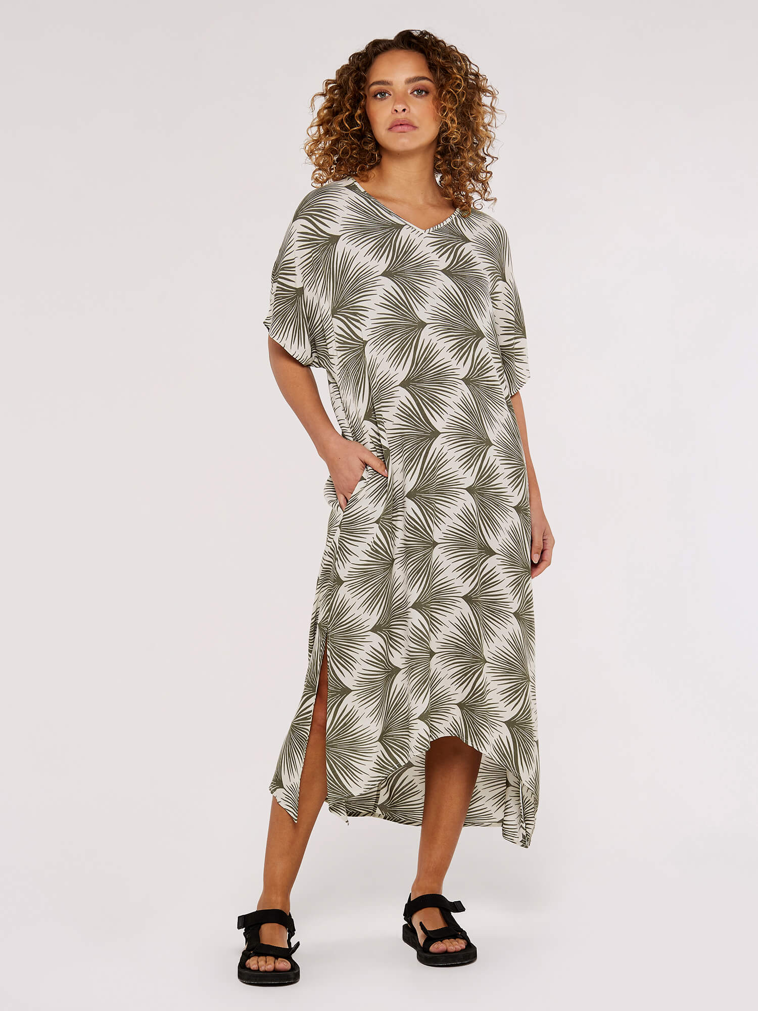 Printed Midi Kaftan | Apricot Clothing