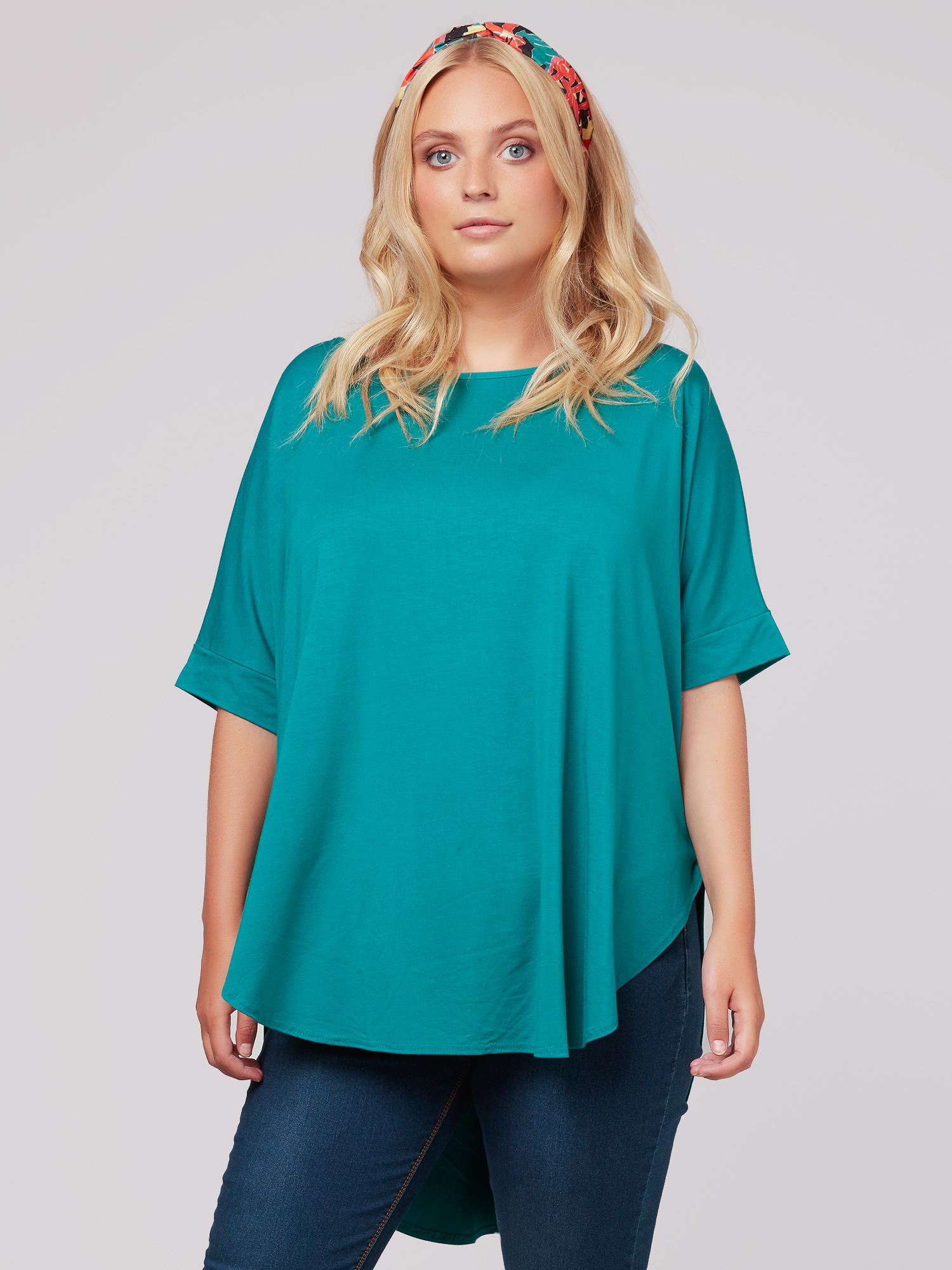 Curve Rounded Hem Top | Apricot Clothing
