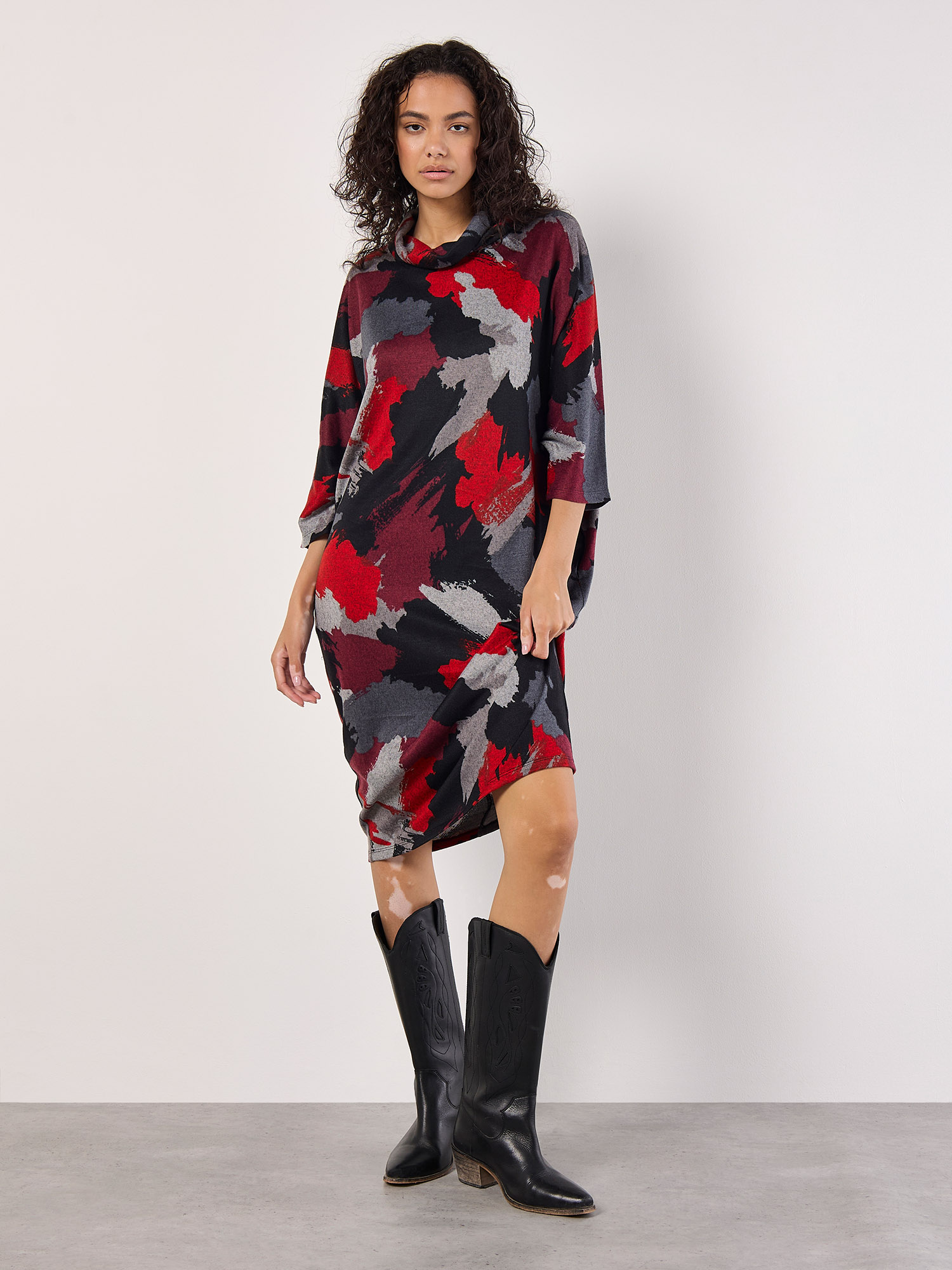 Paint Splash Cocoon Midi Dress | Apricot Clothing
